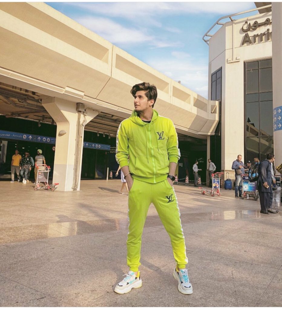 Bhavin Bhanushali's Tik tok, Age, Biography, Splitsvilla, Height & More.