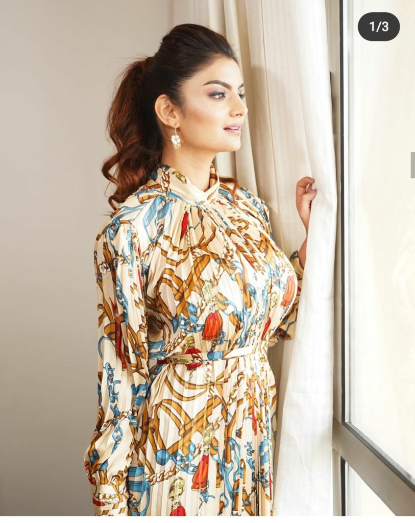 Anveshi Jain's wiki, height, Age, boyfriend & more - Updated-Celebrities Anveshi Jain's wiki, height, Age, boyfriend & more - Updated-Celebrities