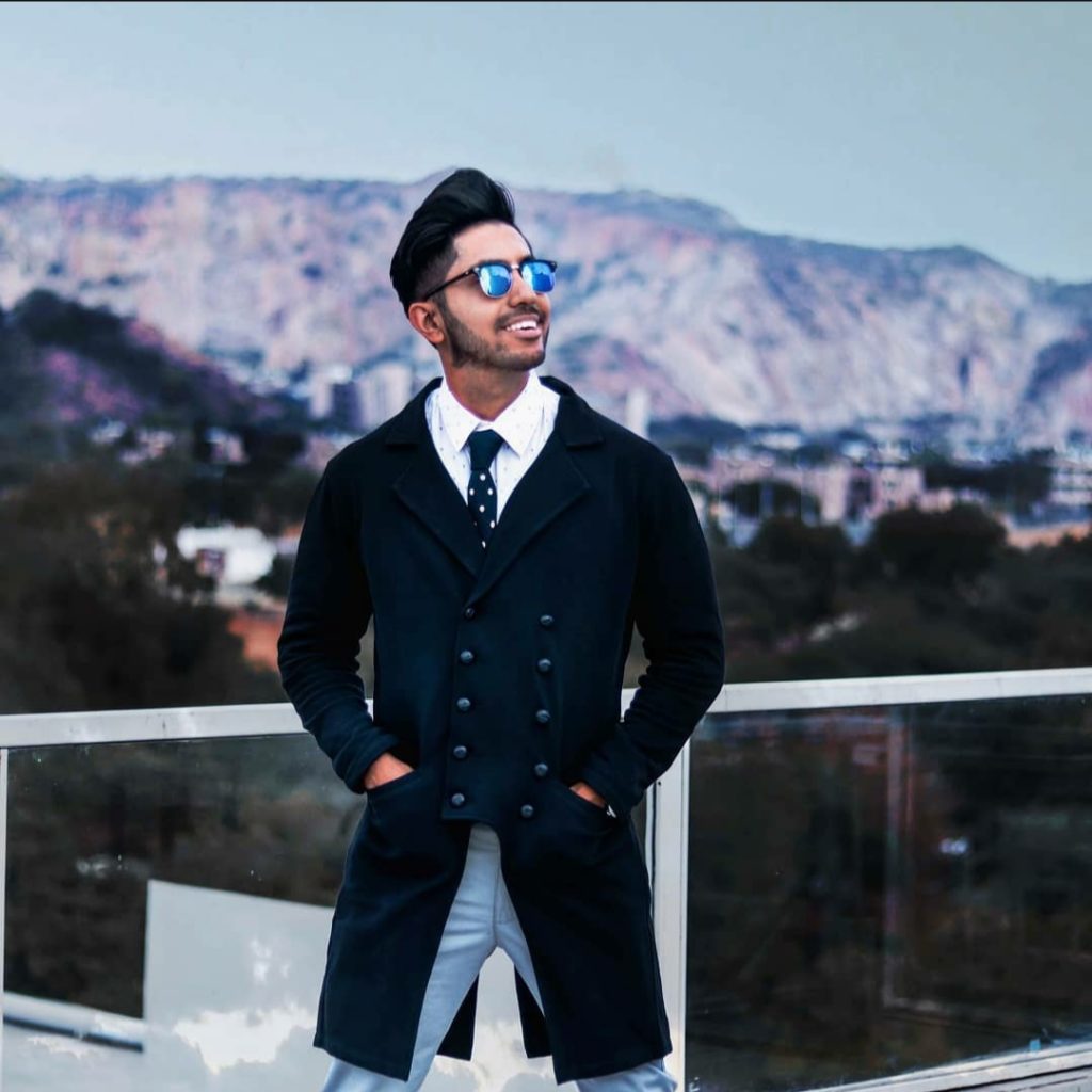 Kuldeep Singhania Biography, Wiki, Age, Height, Photos, Videos