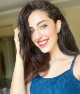 Samreen Kaur Biography, Age, Wiki, Height, Boyfriend, Photos, Details