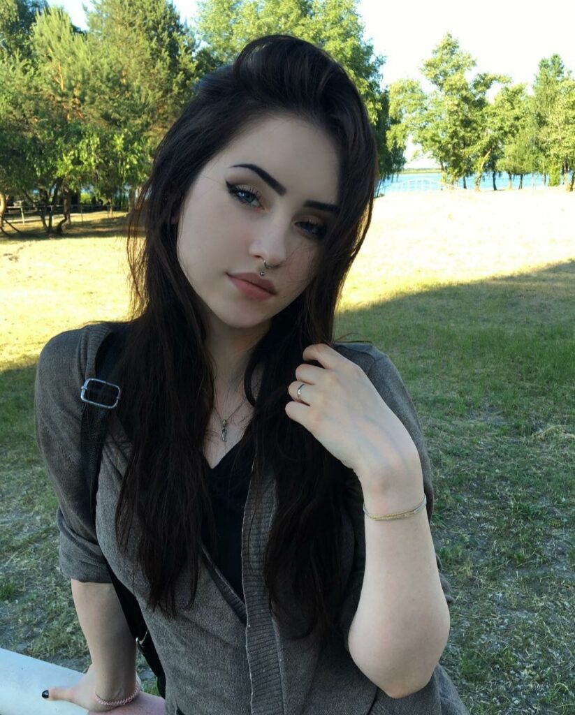 Anastasia Mut Biography Wiki Details Age Height Bio Birthday About