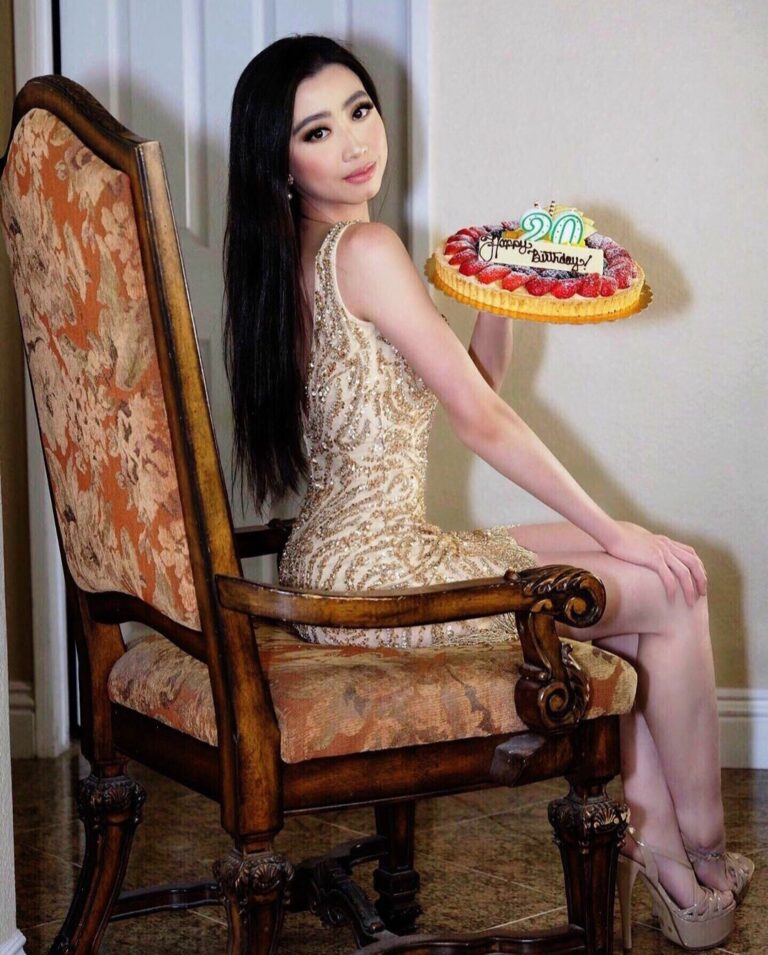 Elizabeth Nguyen Biography, Wiki, Age, Height, Bio, Details, Boyfriend ...