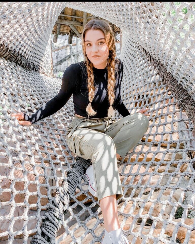 Taya Miller Biography, Wiki, Age, Height, family, Boyfriend, Bio