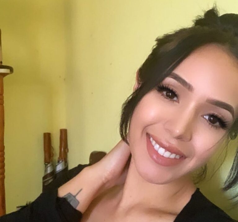 Mini Tinah (Cristina) Wiki, Biography, Age, Height, Info, details ...