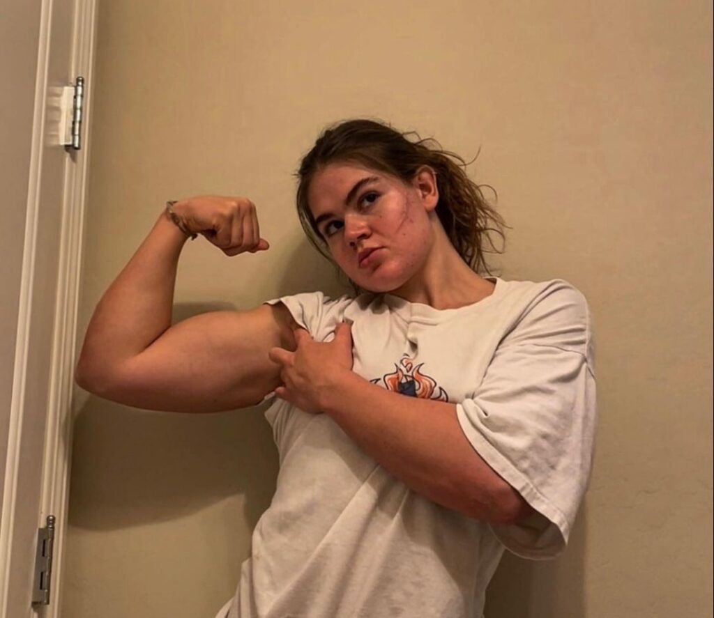 Hayley Hamilton Wiki, Biography, Age, Height, Info, Details